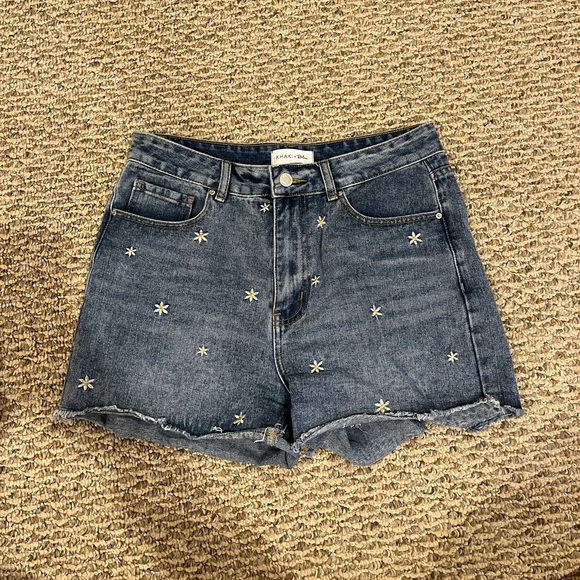 Shorts | Daisy Embroidered Denim Shorts 113 | Poshmark